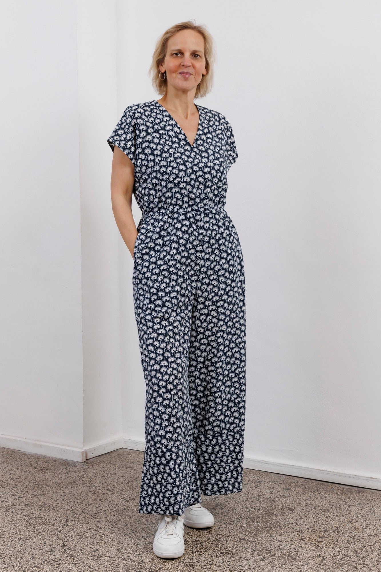 Jumpsuit - Dandelions on blue – rockit-baby